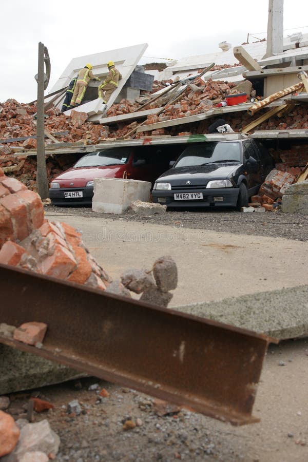 Building Collapse, Disaster Zone Editorial Photo - Image of emegency ...