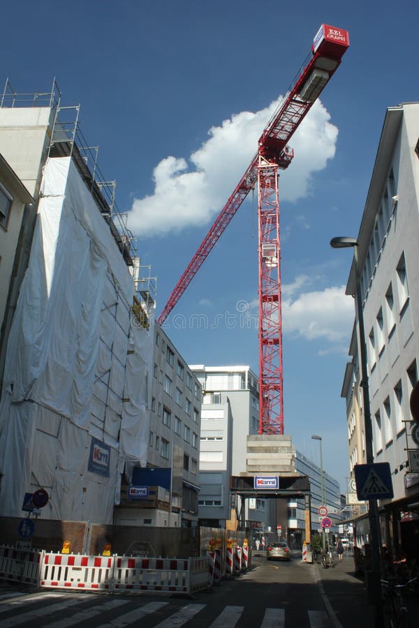 Building crane editorial stock photo. Image of horizontal - 56254303