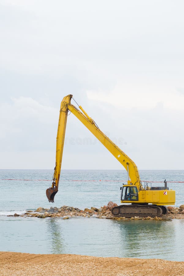 Building a dam stock photo. Image of equipment, excavation - 68723772