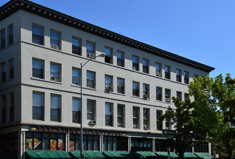 Building in Downtown Eugene, Oregon Editorial Stock Photo - Image of ...