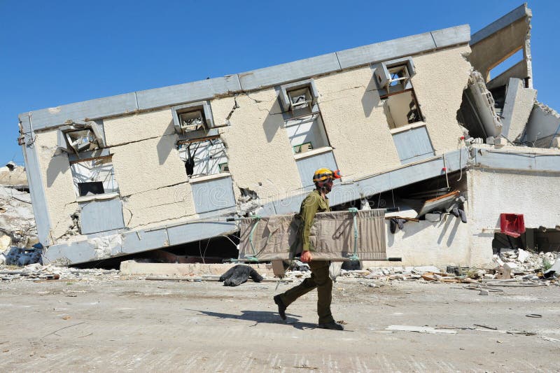 Building Emergency Disaster Editorial Photography - Image of earthquake ...