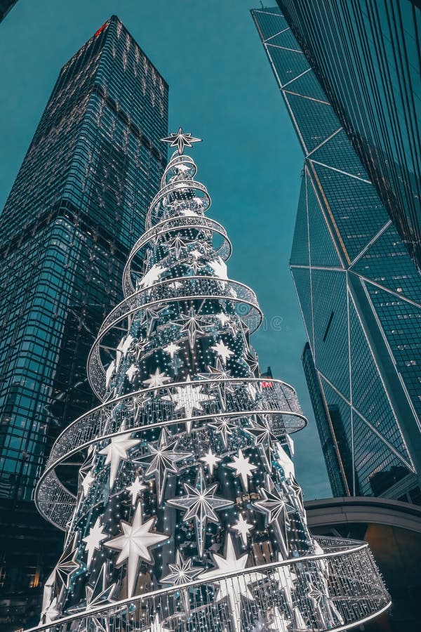 Building with Festive Christmas Decoration in Downtown Metropolis. Dec ...