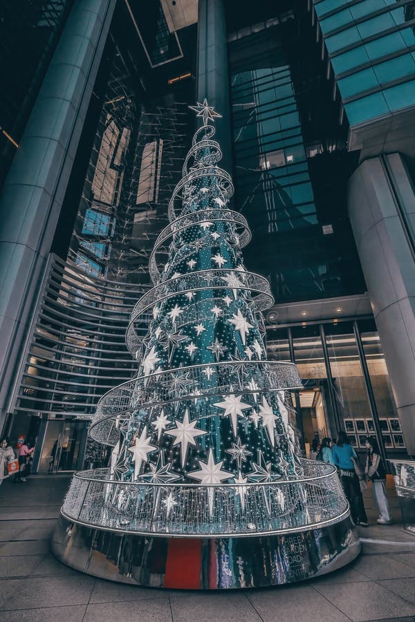 Building with Festive Christmas Decoration in Downtown Metropolis. Dec ...