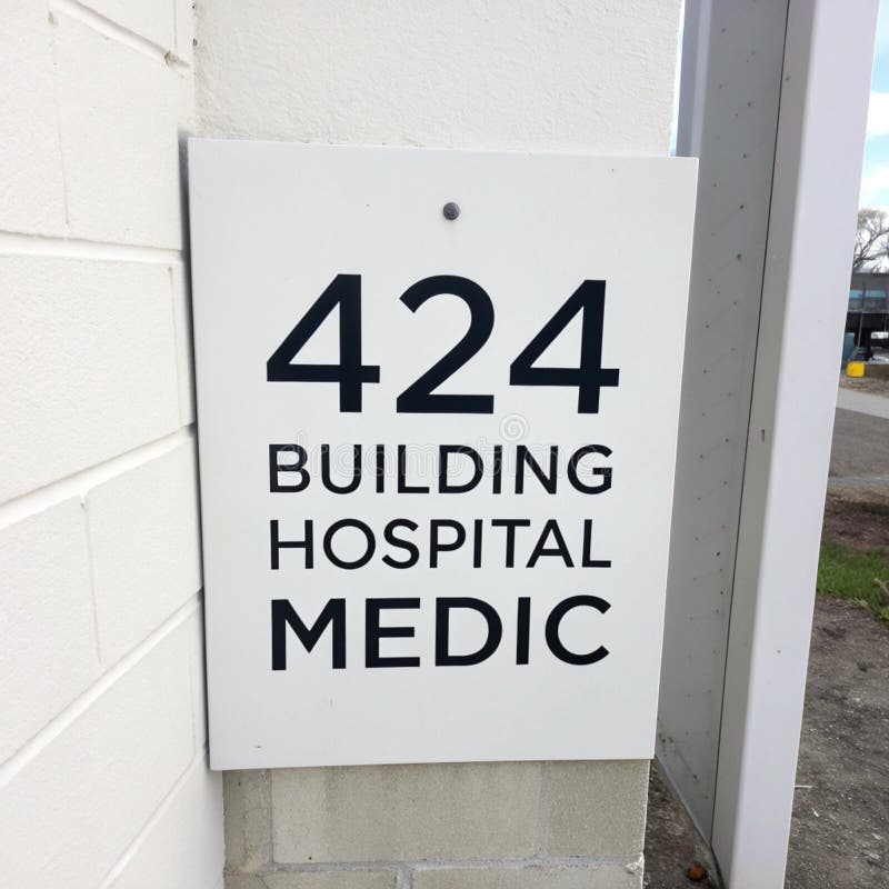 Building Hospital Medic on White Background Stock Illustration ...