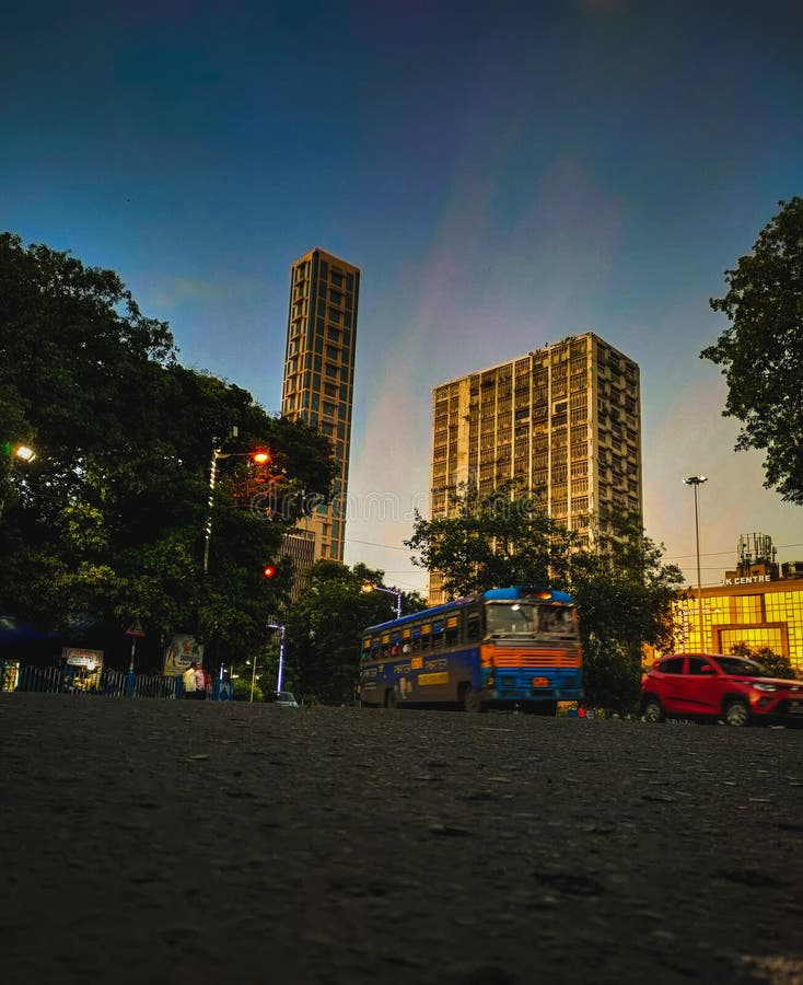 The 42 building of Kolkata editorial photography. Image of street ...
