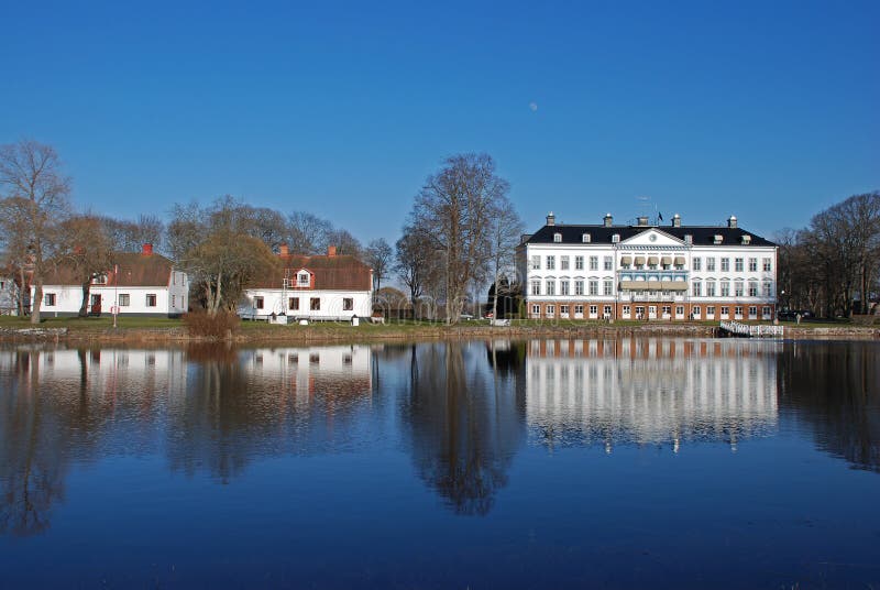 Building at lake stock photo. Image of reflection, cottage - 4918670