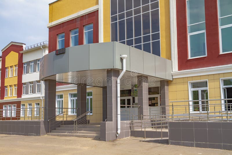 The Building of a Modern School in Russia, a New Building for Teaching ...