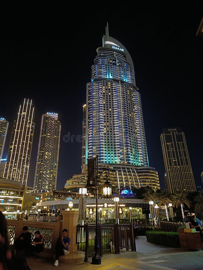 Building at Night Time Dubai Editorial Photography - Image of dubai ...