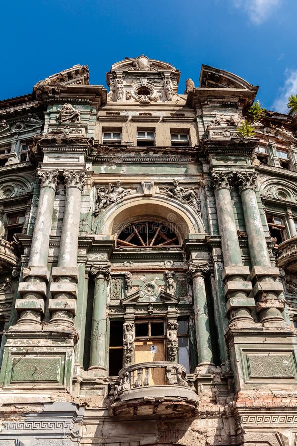 The Building is Old and Has a Lot of Damage Stock Image - Image of ...