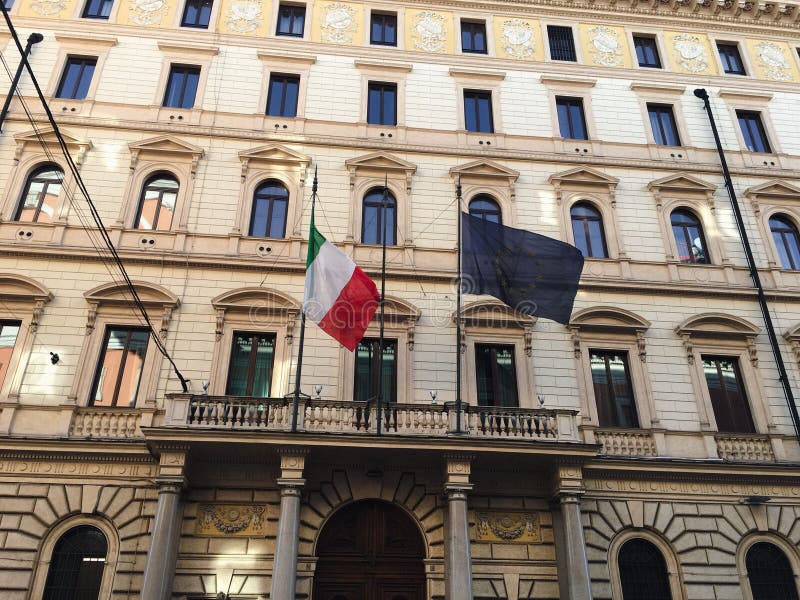 Building of Palazzo Baracchini, Rome Editorial Image - Image of popular, historic: 265365485