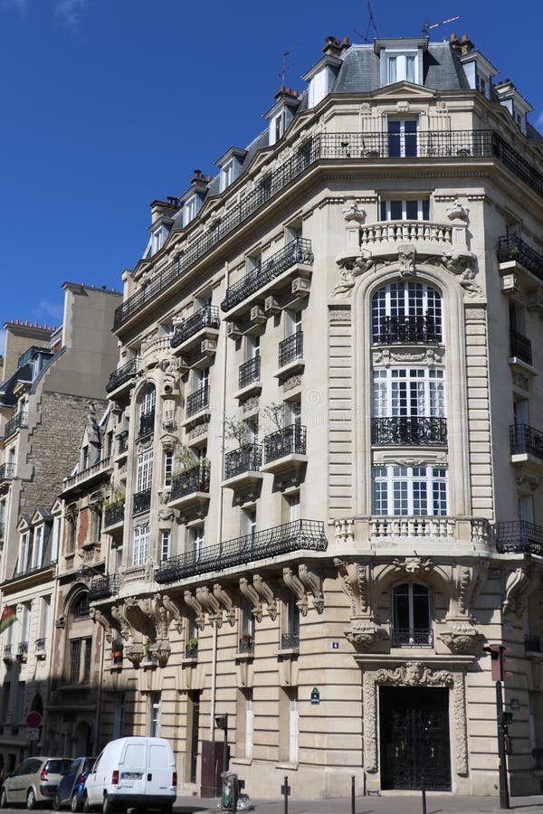 Building of Paris editorial stock image. Image of paris - 69675814