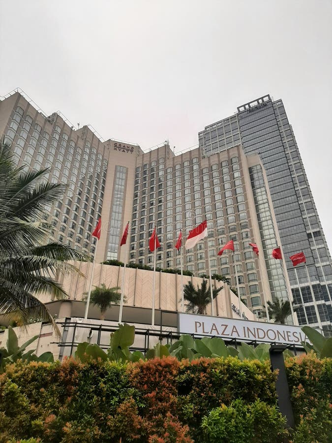 Building of Plaza Indonesia in Jakarta Editorial Image - Image of tower ...