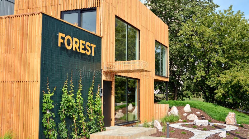 Building Promoting the Construction of the Complex Forest Office ...