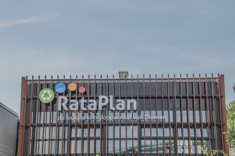 Building from the Recycle Shop at Diemen the Netherlands 2018 Editorial ...