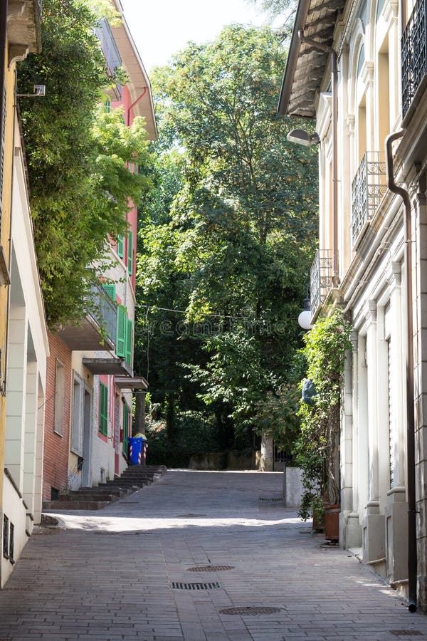 Building in side street #3 editorial stock image. Image of high - 81045199