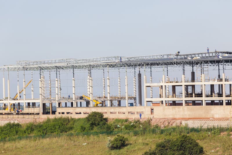 Construction Workers Rigging High Beams Columns Stock Image - Image of ...