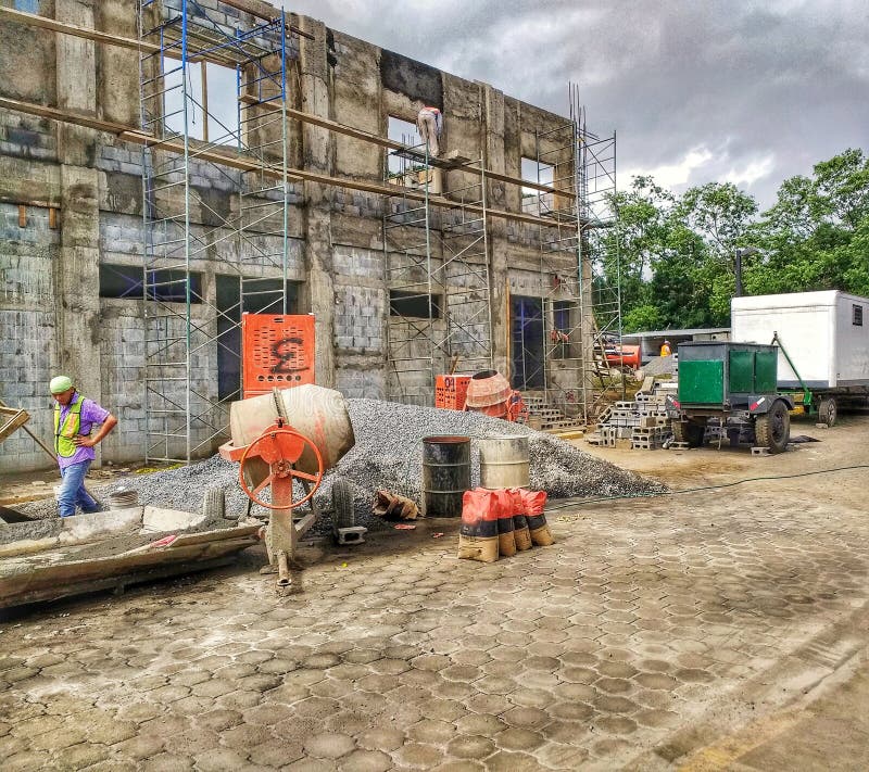 Men working editorial stock image. Image of building - 122808439