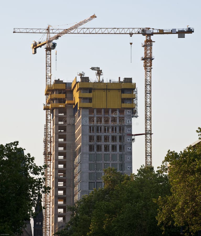 Building Under Construction Stock Photo - Image of crane, scraper: 15282272