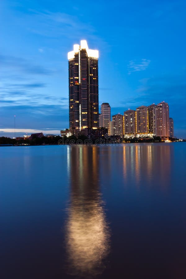 Building on the Waterfront. Stock Image - Image of light, downtown ...