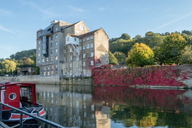 Buildings River Avon editorial stock photo. Image of exterior - 60089143