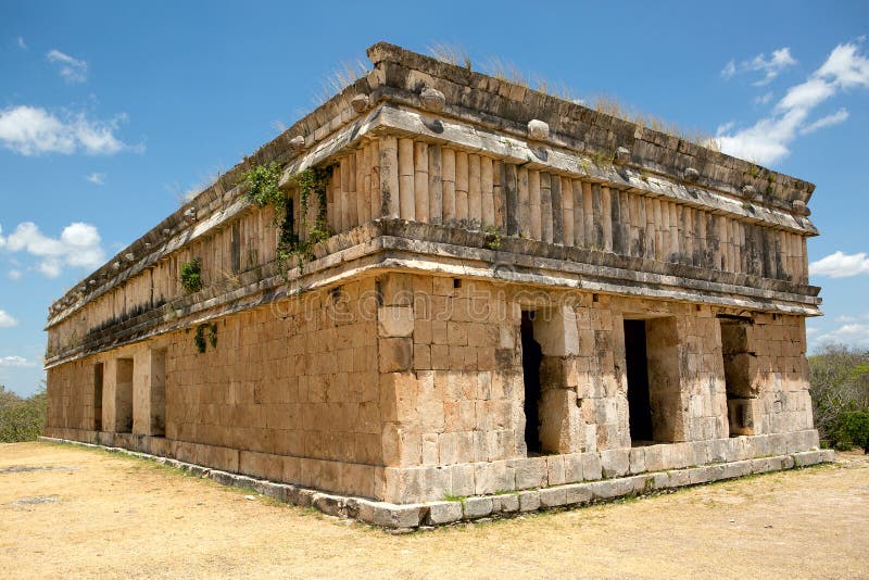 Buildng De Piedra Maya Antiguo Foto de archivo - Imagen de historia ...