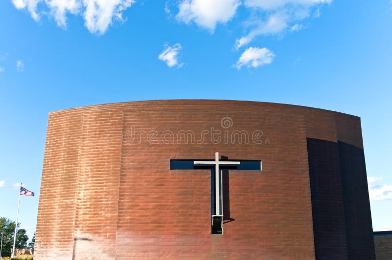 Buitenkant En Kruis Van De Koper Het De Beklede Kapel Stock Afbeelding ...