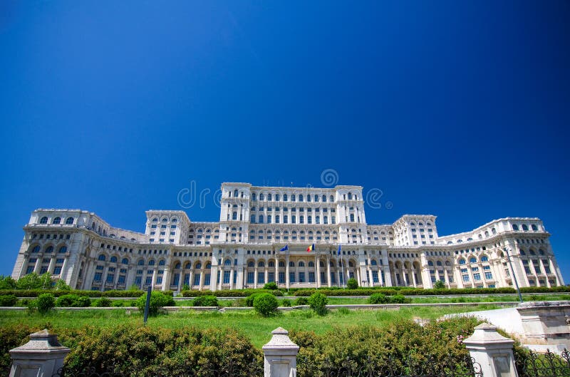 Bukarest - Parlamentspalast Stockfoto - Bild von bukarest, sommer: 30960268
