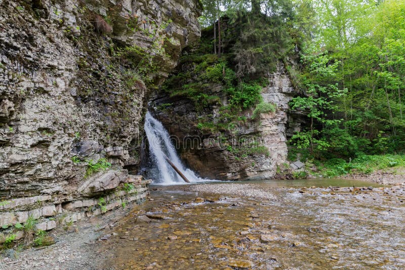 Type Cliff Ledge Stock Photos - Free & Royalty-Free Stock Photos from ...