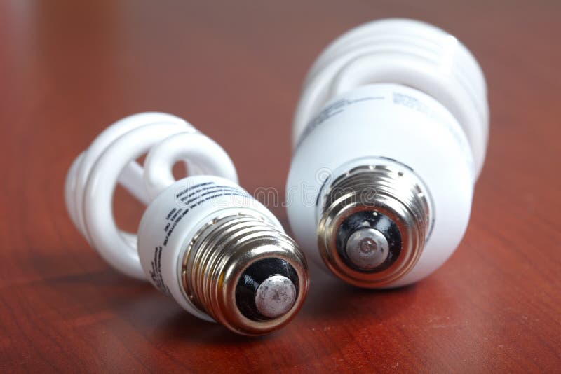 Bulbo ahorro de energía imagen de archivo. Imagen de fondo - 13306375