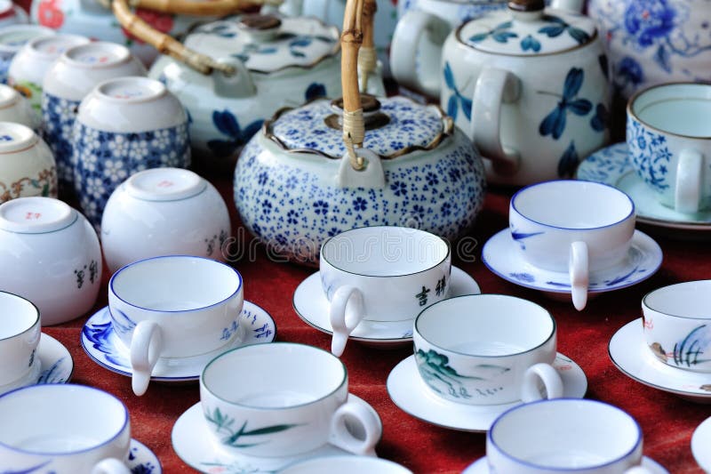 Bules Chineses Com Saquinhos Do Chá Imagem de Stock - Imagem de chinês ...