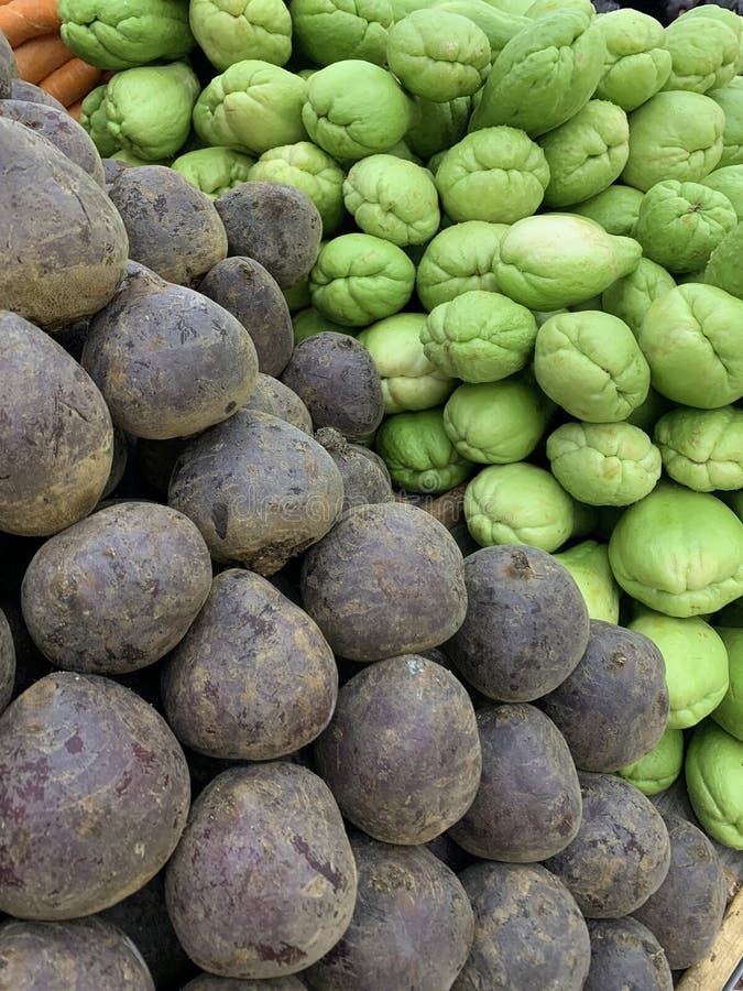 Bulk Beets in the Supermarket. Stock Image - Image of delicious ...