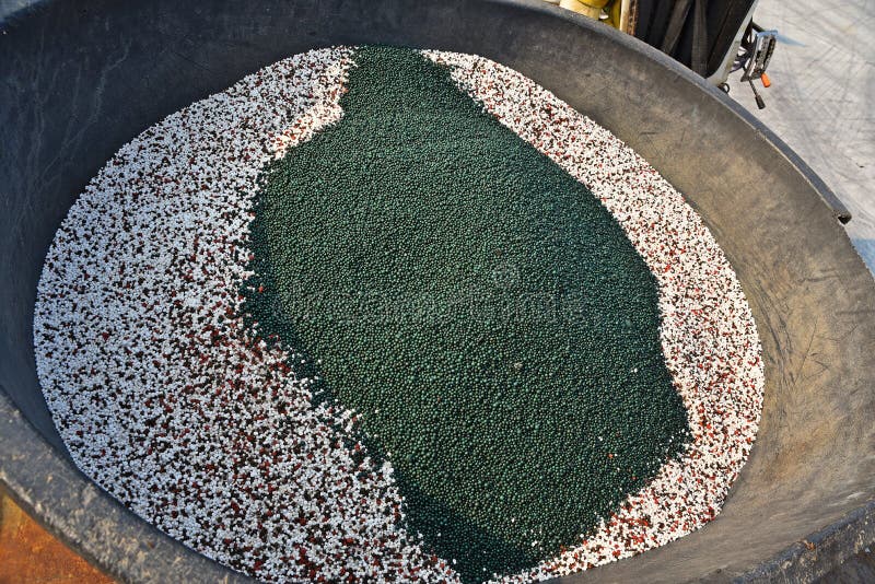 Bulk Blend Granule Fertilizer Stock Image - Image of garden, farming ...