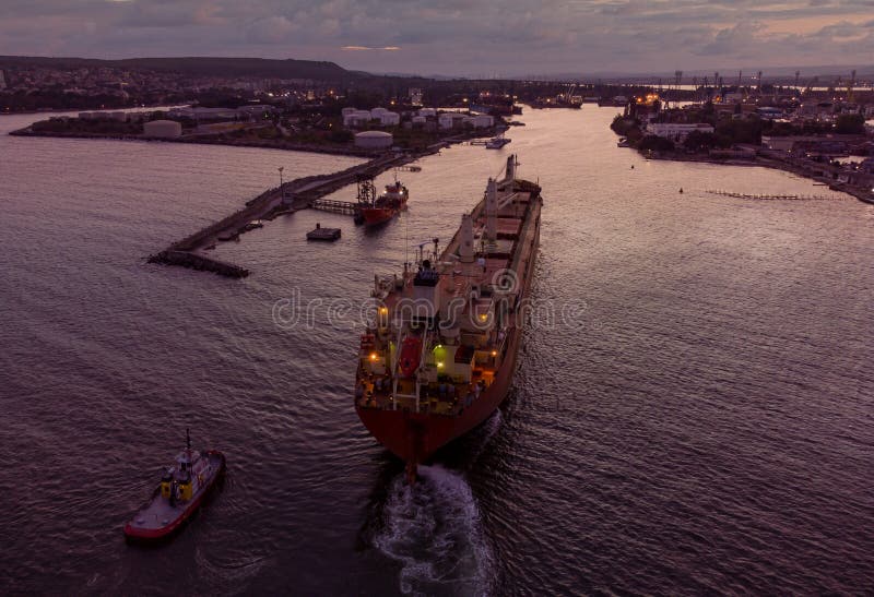 Bulk Carrier Cargo Ship Enters the Port for Unloading in the Evening ...