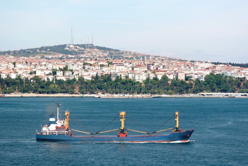 Bulk carrier ship stock photo. Image of city, export - 18949932