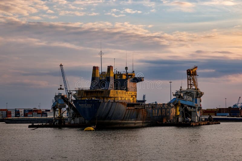 Bulk Carrier Ship at Work in Port of Rotterdam, Netherlands Editorial ...
