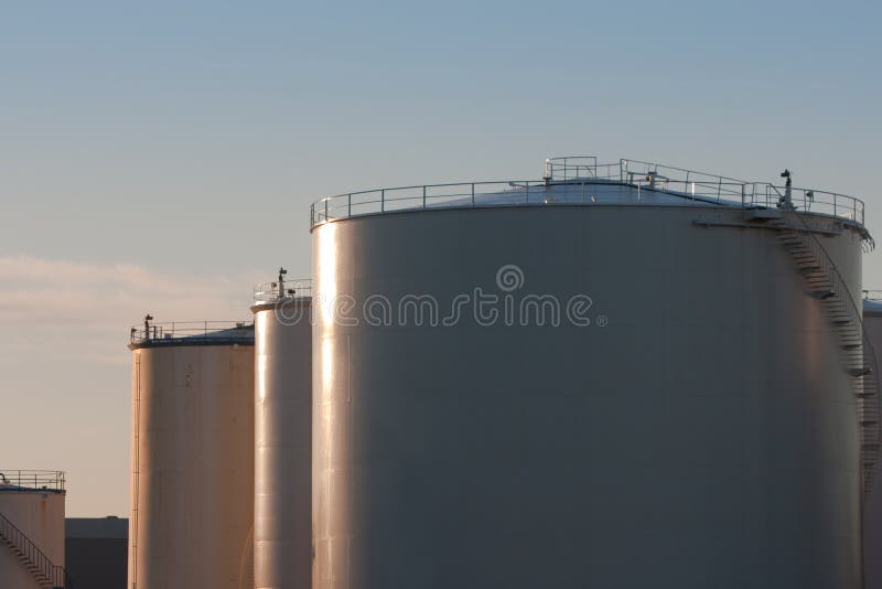 Bulk fuel storage tanks stock image. Image of store, industry - 15083027