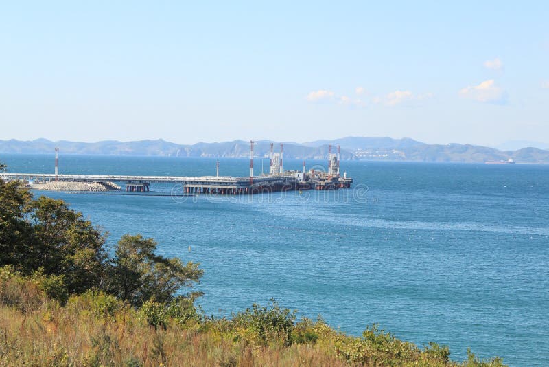 Bulk-oil port stock photo. Image of ocean, fuel, nautical - 21614280