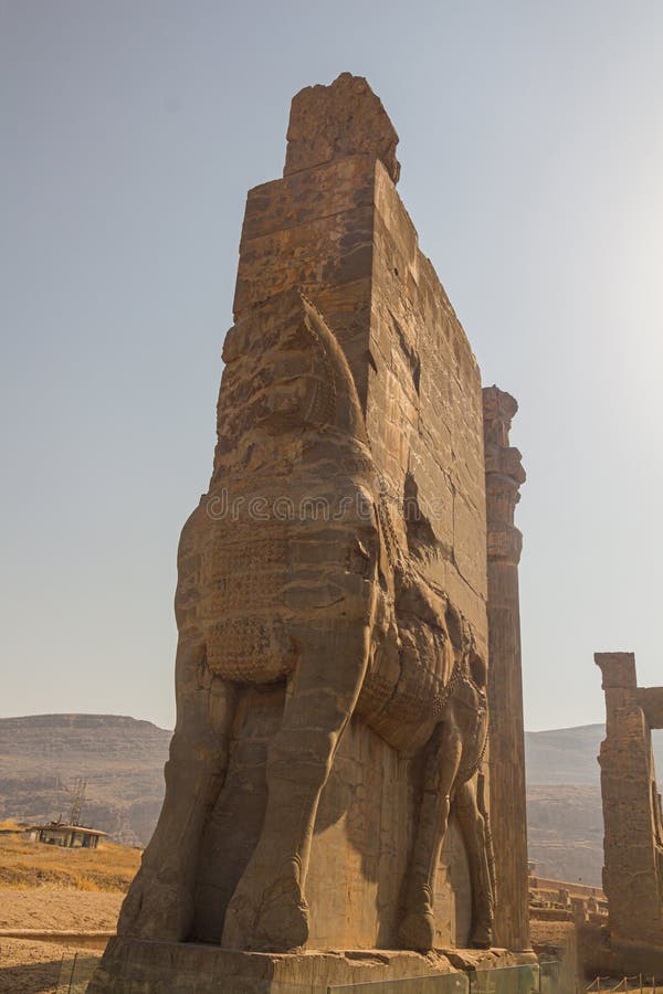 Bull Statue at the Gate of Nations in Persepolis, Ir Stock Photo ...