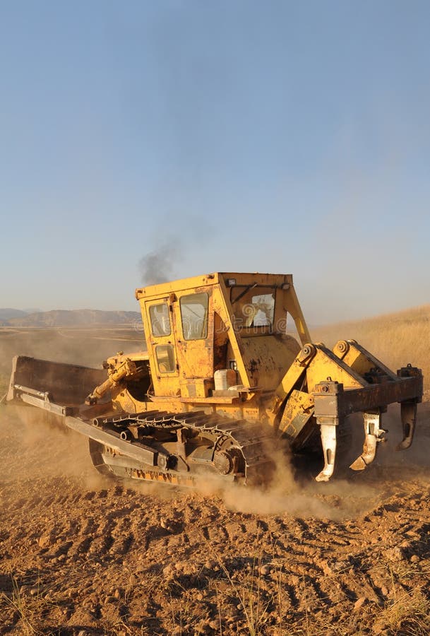 Bull Dozer Digging Stock Photos - Free & Royalty-Free Stock Photos from ...