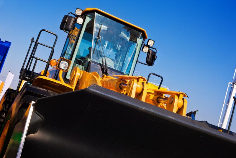 Bulldozer immagine stock. Immagine di siviera, bulldozer - 13547629