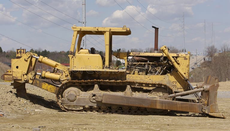 307 Bulldozer Side View Dirt Stock Photos - Free & Royalty-Free Stock ...