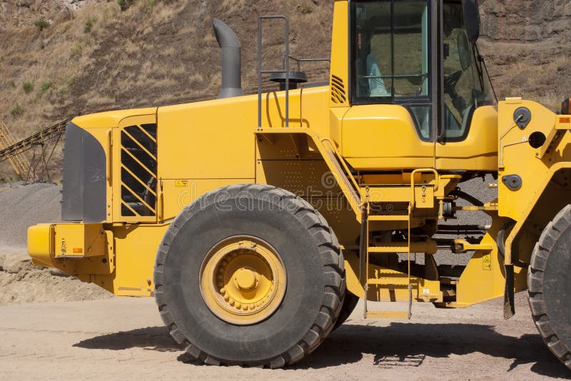 Bulldozer in action stock image. Image of machine, dumper - 50337851
