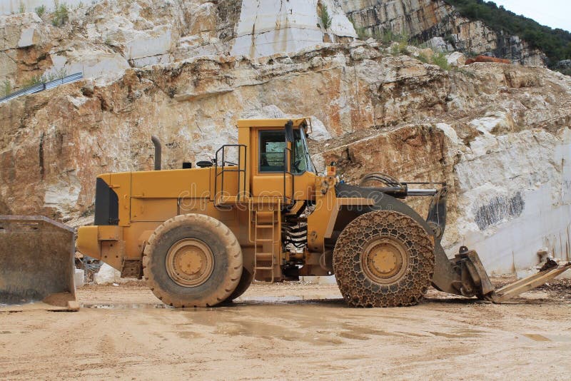 Bulldozer stock photo. Image of botticino, quarries, load - 34660188