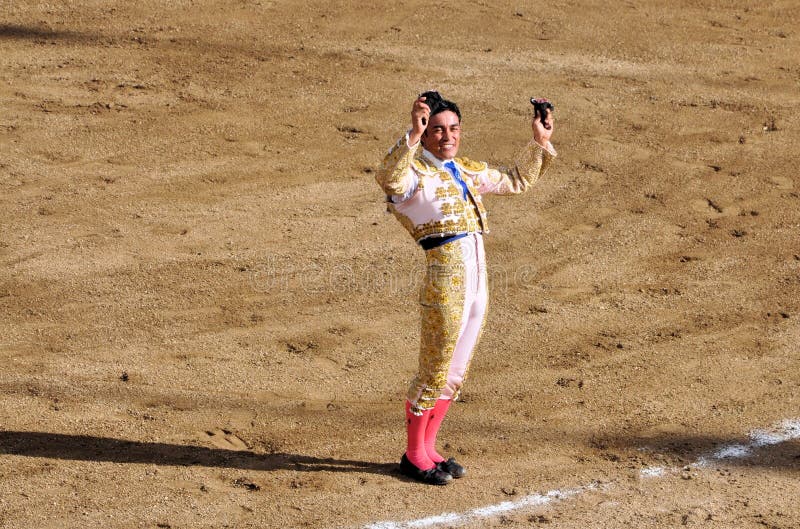 Bullfighter editorial photo. Image of danger, guanajuato - 13180541