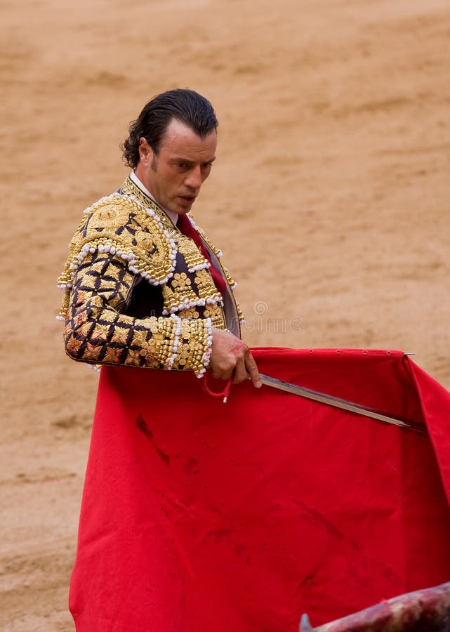 Bullfighter editorial photography. Image of bullfighter - 14769047