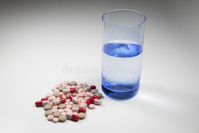 Bunch Tablets Antibiotics Glass Water Stock Photos - Free & Royalty ...
