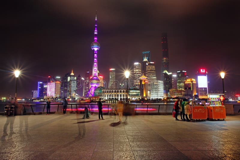 The Bund in Shanghai editorial image. Image of architecture - 53455490