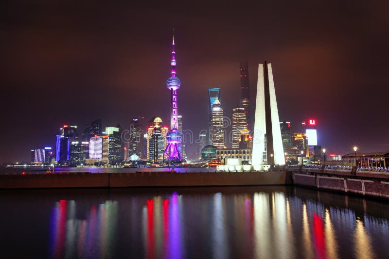 The Bund in Shanghai editorial image. Image of metropolis - 53455535