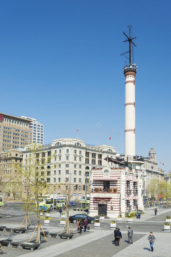 The bund in shanghai china editorial stock photo. Image of tourist ...