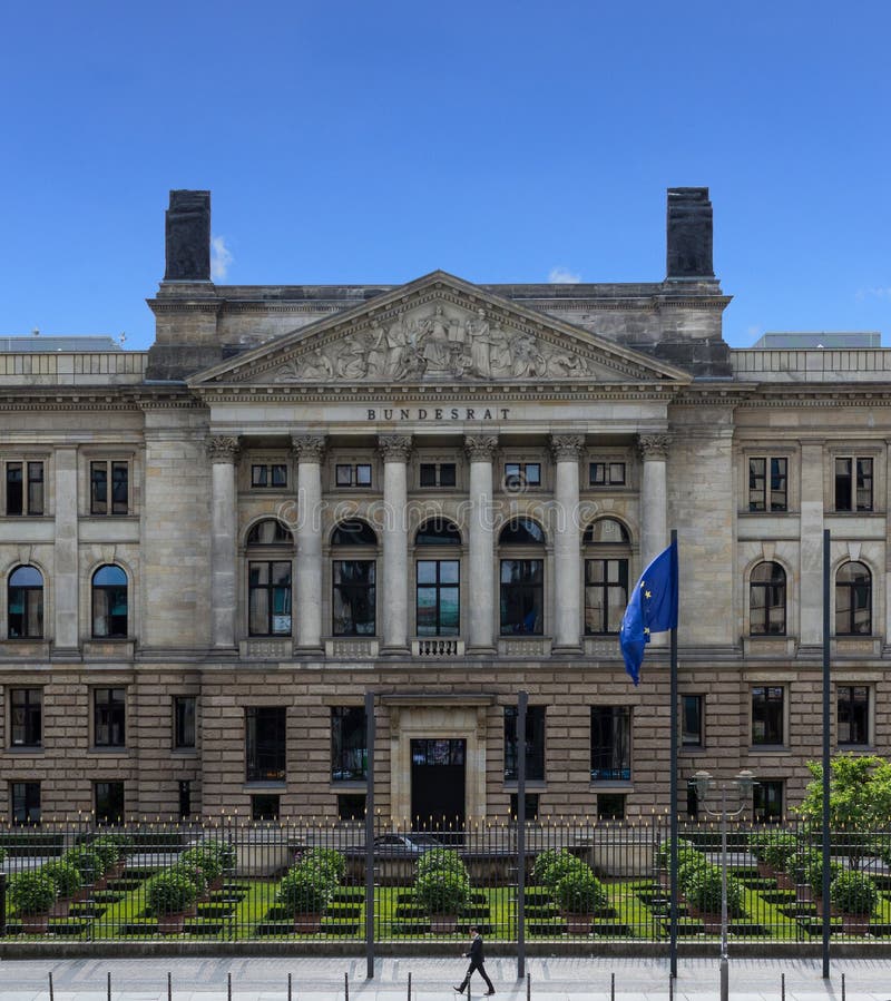 Der Bundesrat in Berlin stockfoto. Bild von berlin, europa - 25880418